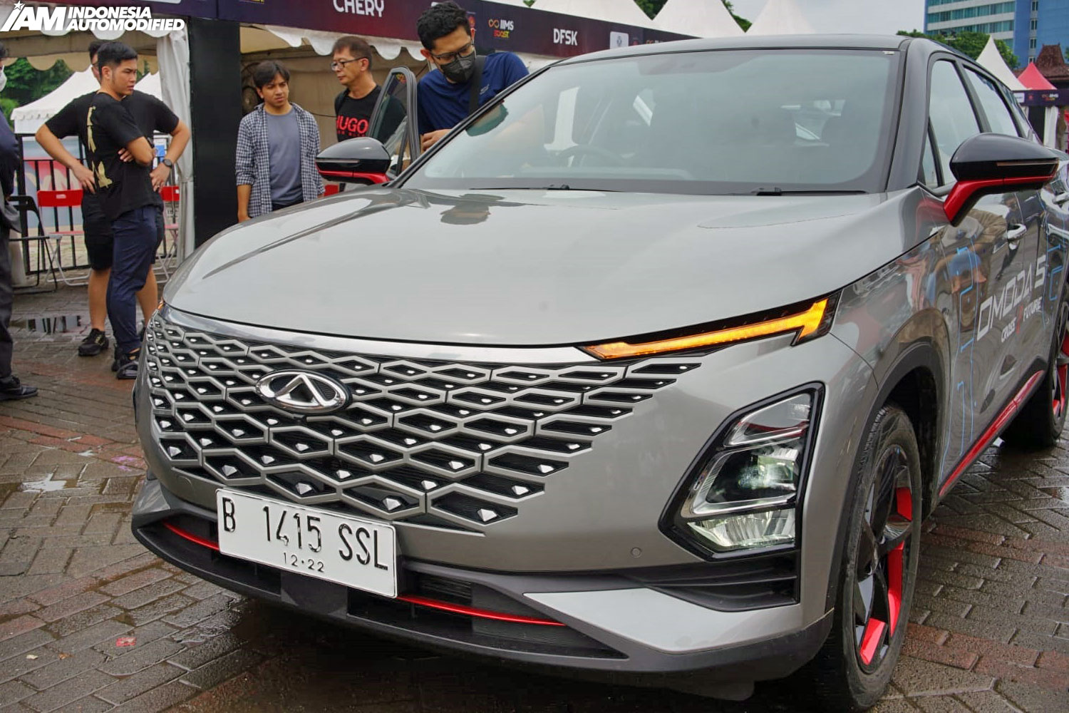 Penasaran, Pengunjung IIMS Ramai-Ramai Jajal OMODA 5 – IAM Automodified