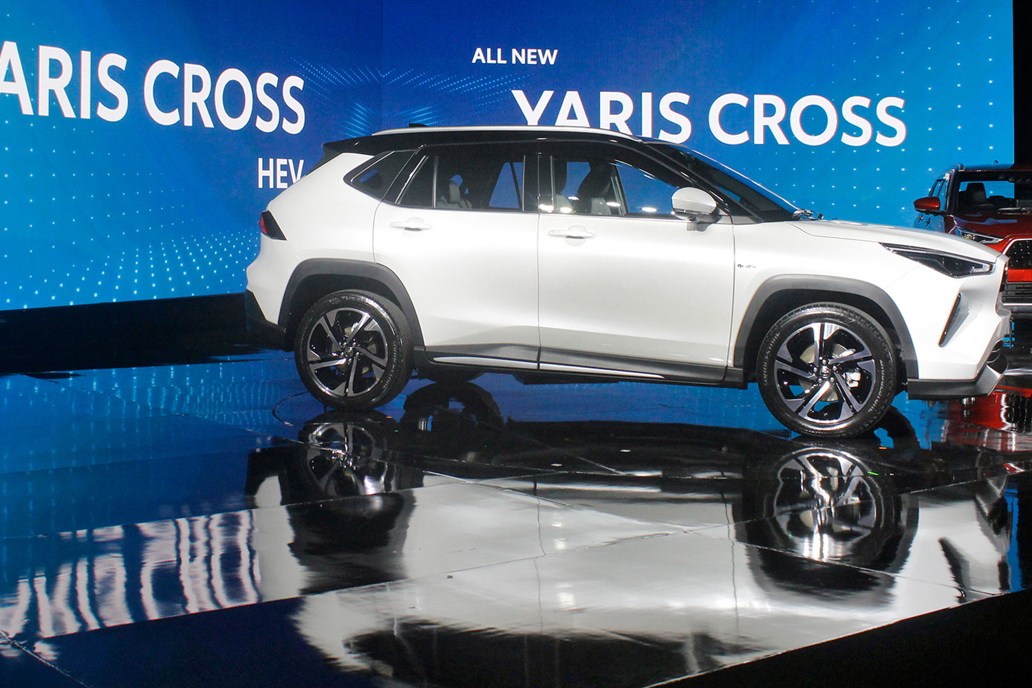 Ini Spesifikasi dan Fitur Lengkap Toyota New Yaris Cross 2023 ...